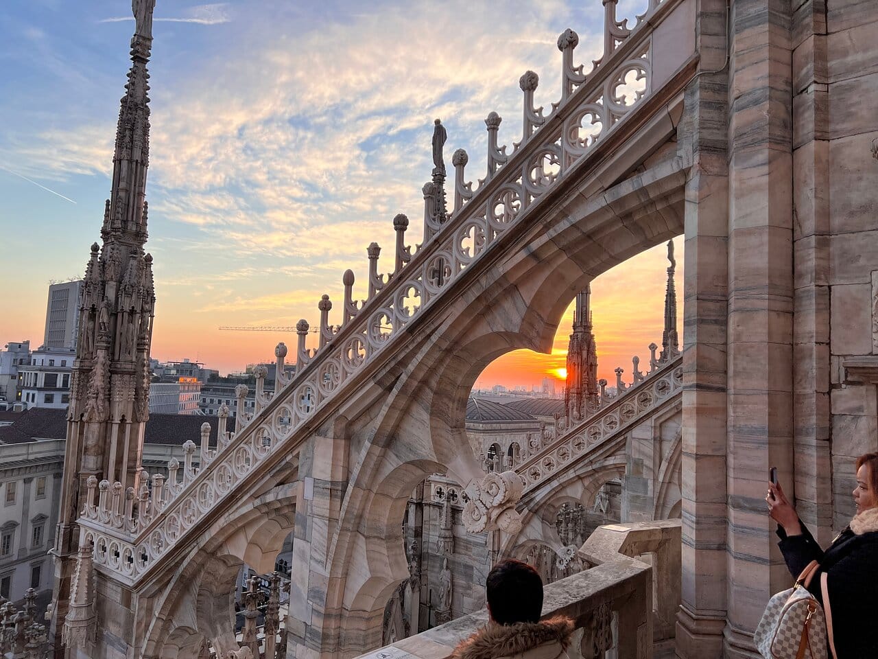 Milan: Best of Skip-the-Line Duomo Rooftops Guided Tour - Veditalia